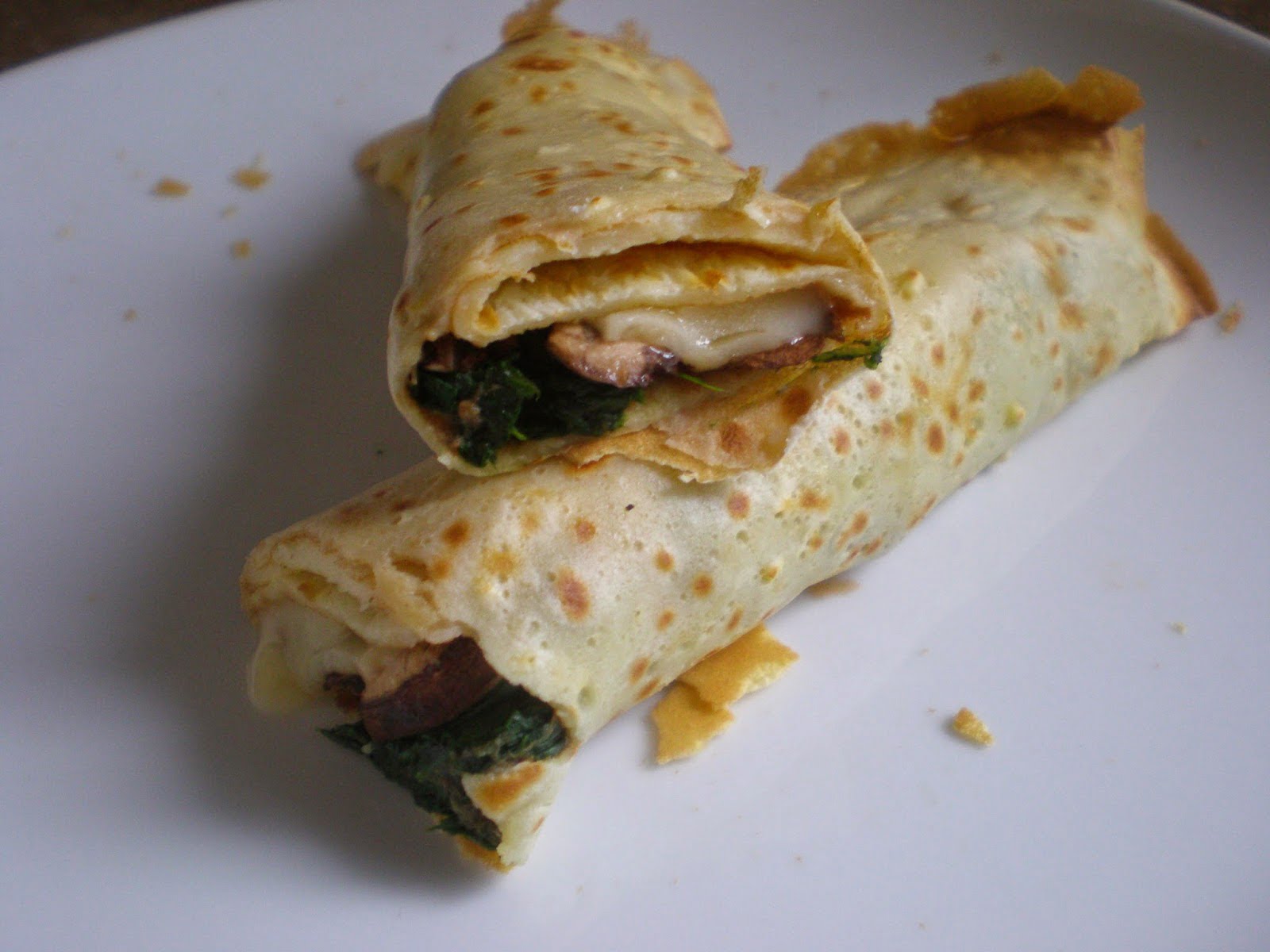 Crêpes farcies aux champignons, épinards et fromage suisse – Recettes ...
