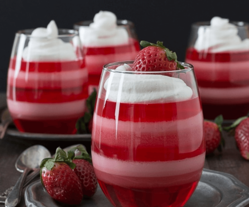 Verrines aux fraises avec 4 ingrédients simples – Recettes Du Net